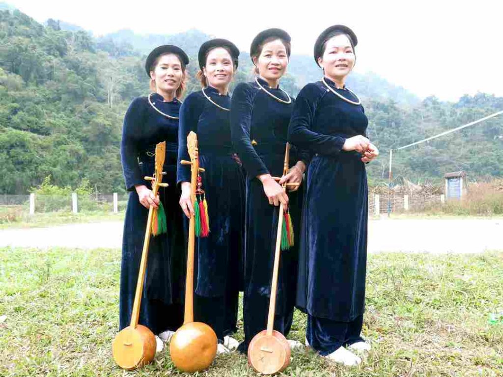 Tìm Hiểu Ý Nghĩa Của Trang Phục Dân Tộc Tày Qua Từng Phụ Kiện